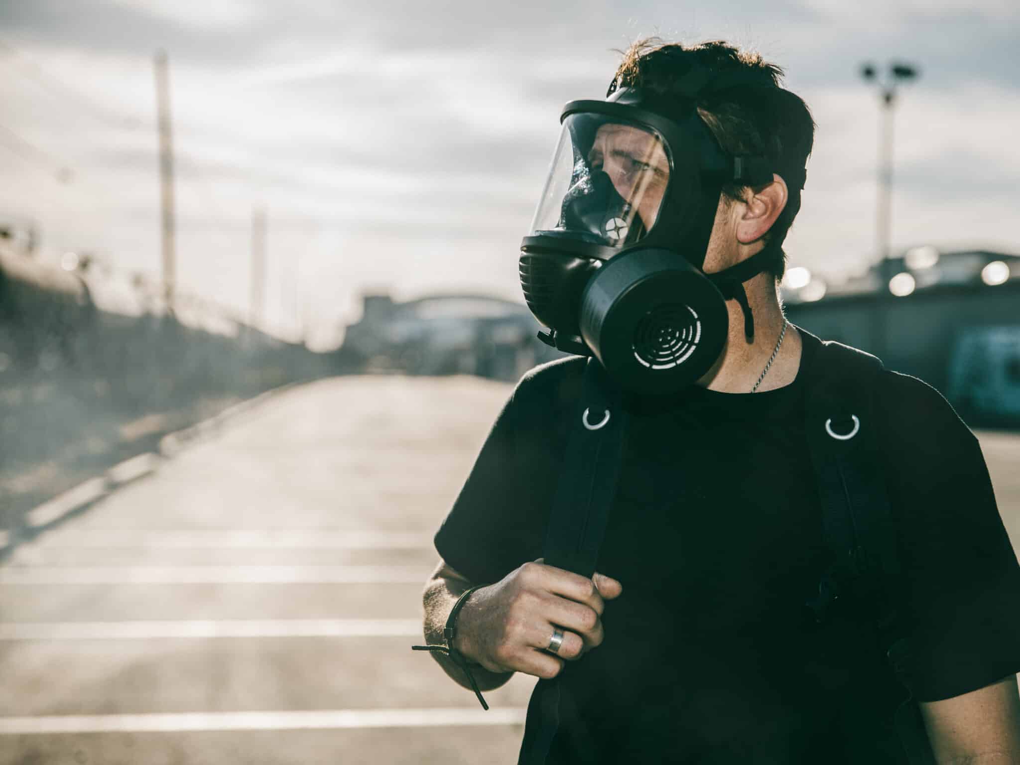 Building The Best SHTF Loadout: Survival Vs. Combat - Men of Strength USA